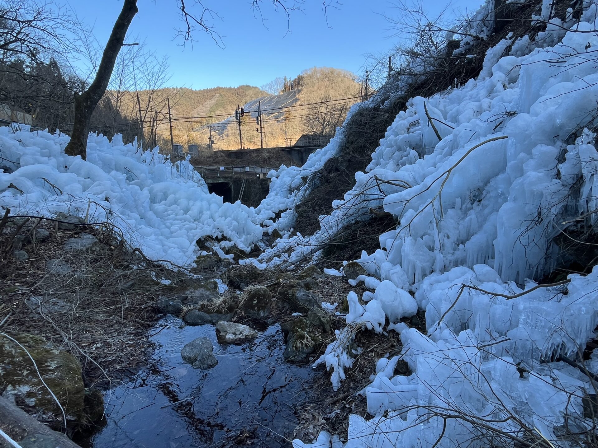 終了 あしがくぼの氷柱2025 - 歩楽～里（ぶら～り）よこぜ
